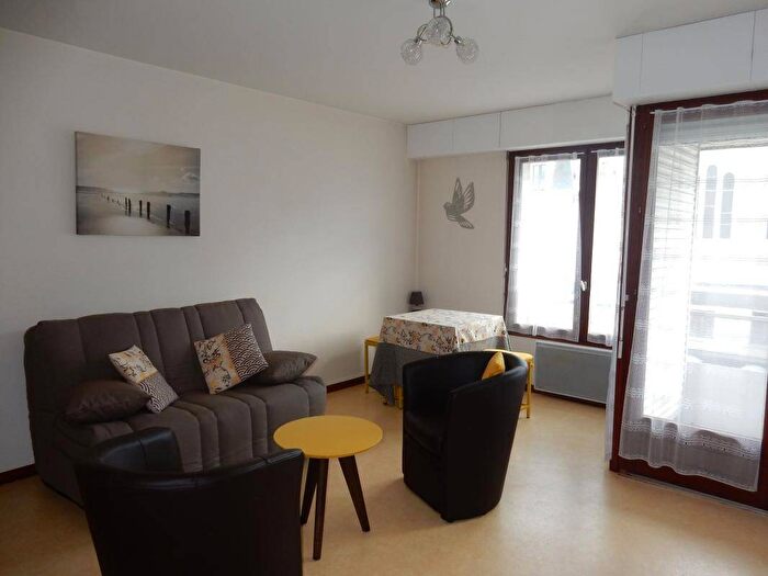 Appartement à louer - Centre Ville Nord, Aix-les-Bains - 1 pièce