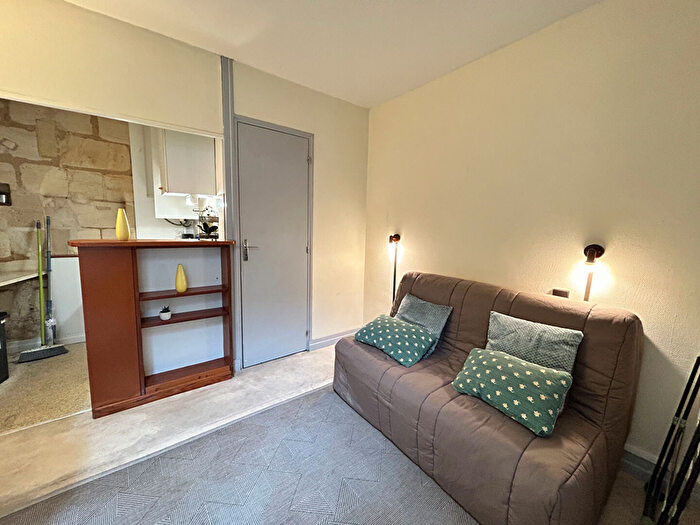 Appartement à louer - Bordeaux, Victoire, Sainte-Eulalie - 1 pièce