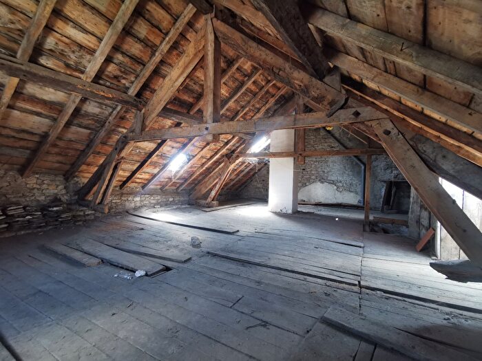 Maison à vendre - Sévérac-le-Château - 9 pièces - 6 chambres