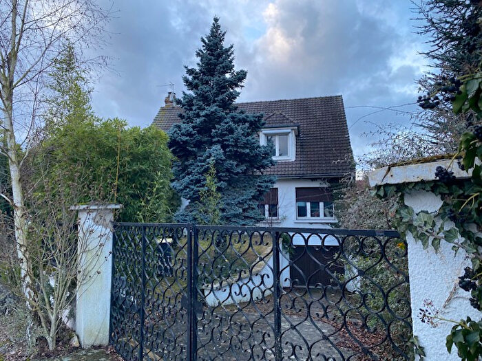 Maison à louer - Senlis, Jardiniers - 6 pièces - 4 chambres