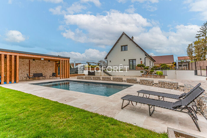 Maison à vendre - Saint-Maurice-Montcouronne - 6 pièces - 4 chambres