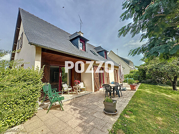 Saint-Martin-des-Champs : Maison 7 pièces à vendre