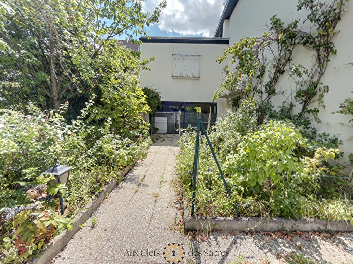 Maison à vendre - Tinqueux - 5 pièces - 3 chambres