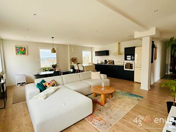 Appartement à vendre - Saint-Étienne, Saint-Roch, Vivaraize, Valbenoite, Centre Deux - 4 pièces - 3 chambres