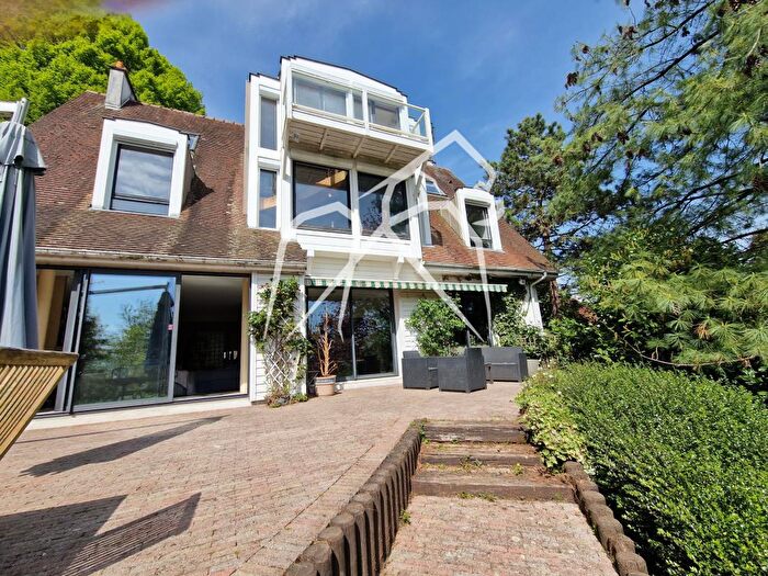 Maison 7 pièces à vendre à Mont-Saint-Aignan, Bullins, Les Cottes