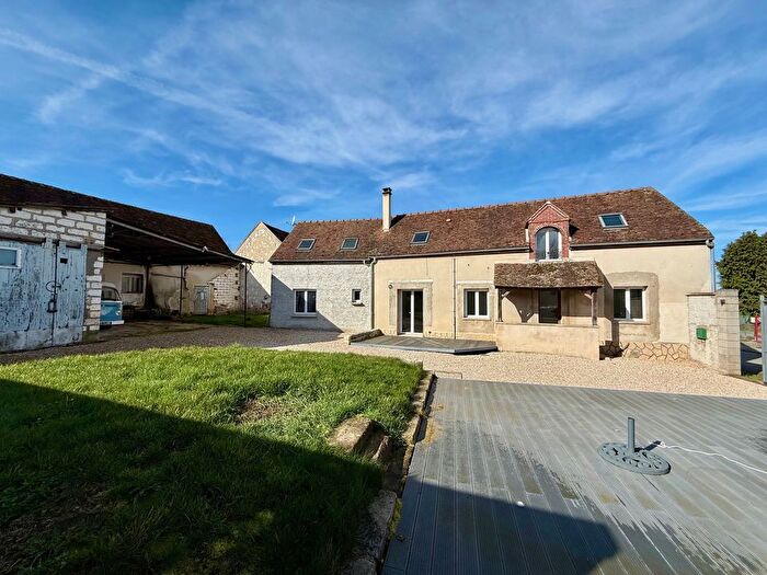 Maison à vendre - Sergines - 5 pièces - 4 chambres