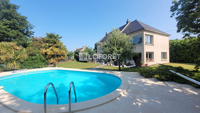 Maison à vendre - Péaule - 9 pièces - 5 chambres