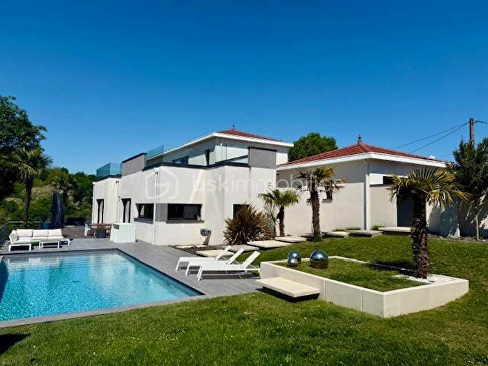 Maison 7 pièces à Jaillans, à vendre
