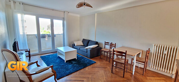 Appartement à louer - Quartiers Nord-Est, Jeanne dArc - 2 pièces - 1 chambre