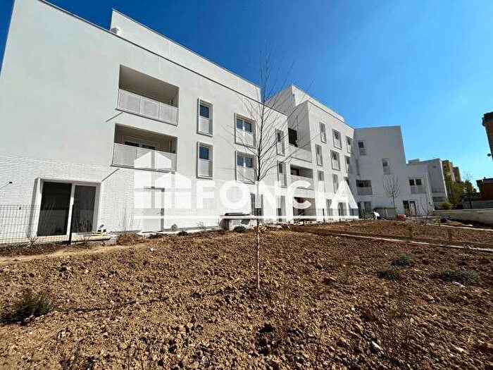 Appartement à louer - Pyramides Centre, Évry-Courcouronnes - 3 pièces - 2 chambres