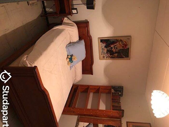 Appartement à louer - Loustalot, Gradignan - 1 pièce - 1 chambre