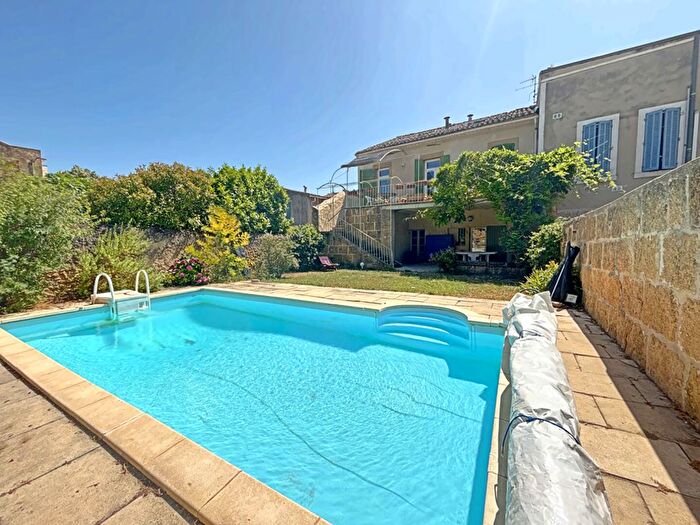 Maison à vendre - Salon-de-Provence - 8 pièces - 6 chambres