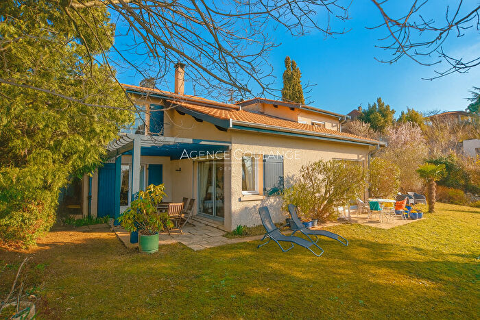 Maison à vendre - Chassieu - 6 pièces - 4 chambres