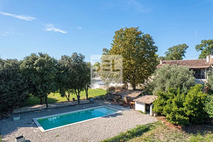 Maison à vendre - Suze-la-Rousse - 11 pièces - 6 chambres