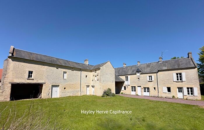 Maison 6 pièces à vendre à Le Fresne-Camilly