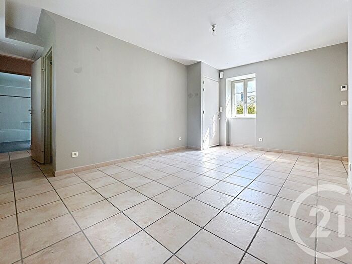 Appartement à louer - Loulans-Verchamp - 3 pièces - 1 chambre