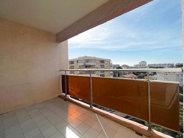 Appartement à louer - Fréjus - 1 pièce