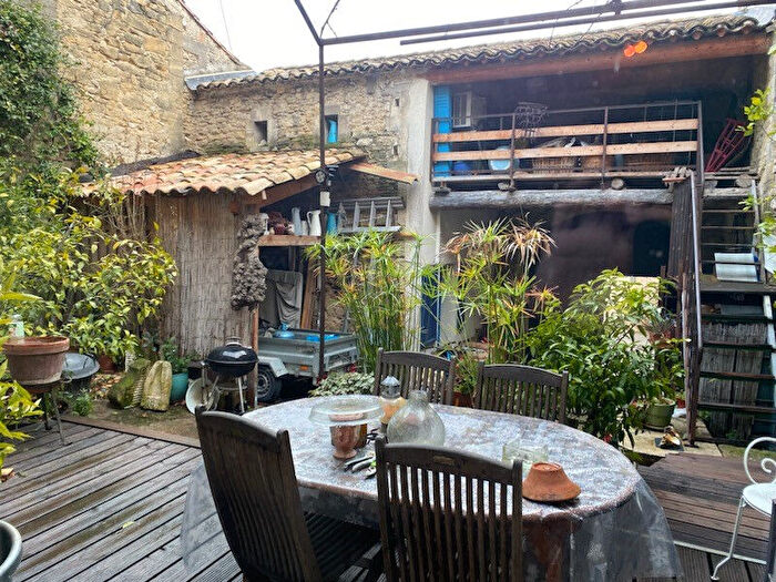 Maisons à vendre et appartements à louer - 1