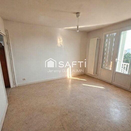 Appartement à vendre - Vichy, Les Ailes, Port de Charmeil - 3 pièces - 2 chambres