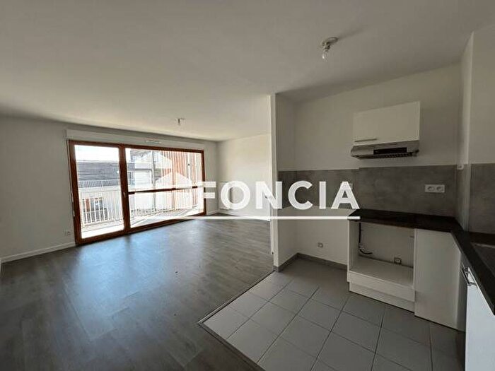 Appartement à louer - Cernay Jamin-Jean Jaurès-Epinettes, Reims - 3 pièces - 2 chambres