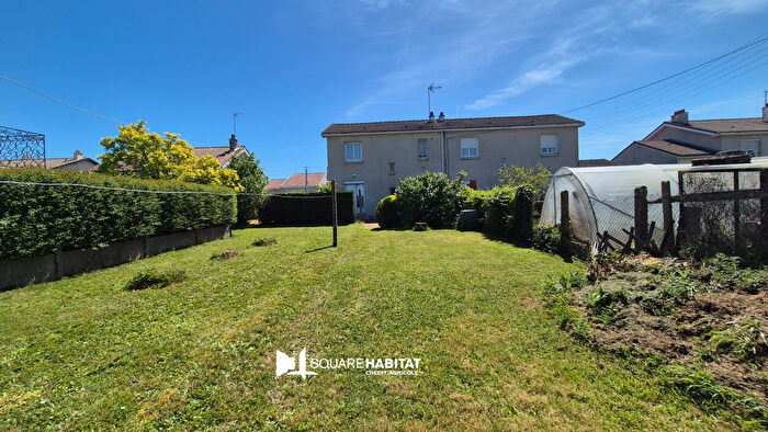 Maison à vendre - Saint-Quentin-en-Mauges - 4 pièces - 3 chambres