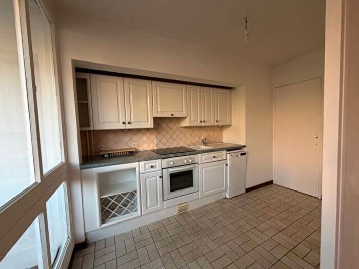 Appartement 2 pièces à louer à Rive Droite-Apport Paris Gare, Corbeil-Essonnes