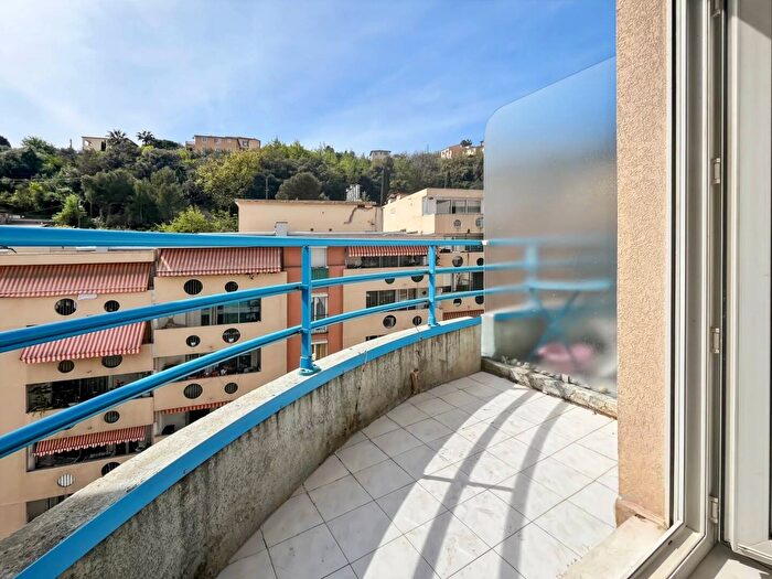 Appartement à louer - Saint Antoine, LArchet, Nice - 1 pièce