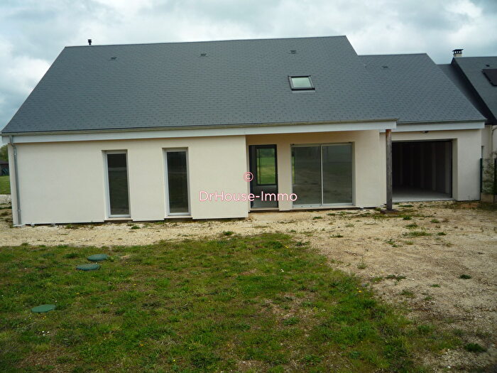 Maison à vendre - Savigné-sur-Lathan - 4 pièces - 3 chambres