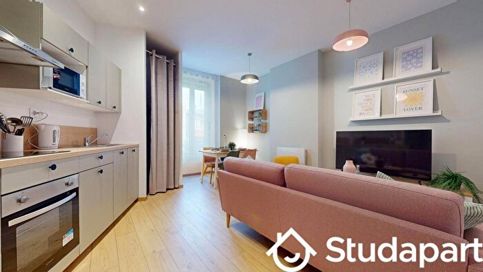 Appartement à louer - Carnot-Le Marais, Saint-Étienne - 1 pièce - 2 chambres