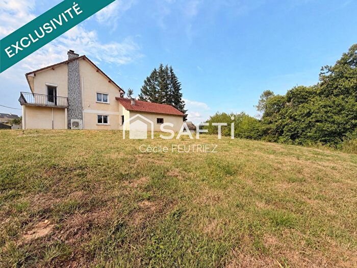 Maison 5 pièces à Marc-la-Tour, à vendre