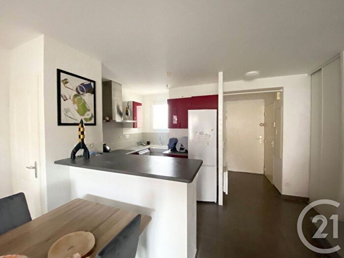 Maison 3 pièces à Fleury, à louer