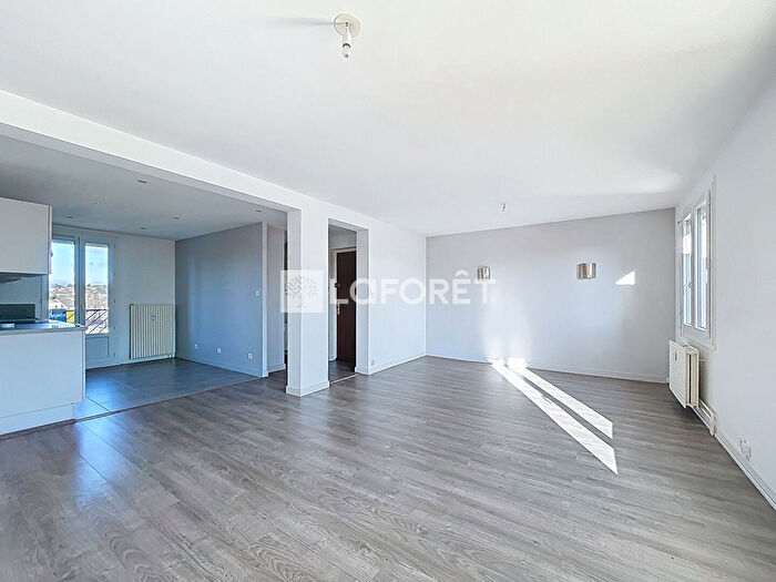 Appartement à vendre - Charnay-lès-Mâcon - 3 pièces - 2 chambres