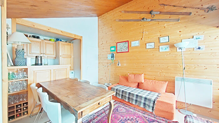 Appartement à vendre - Les Allues - 5 pièces - 4 chambres