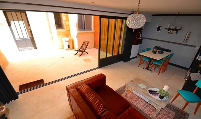 Maison 3 pièces à louer à Bordeaux, Fondaudège