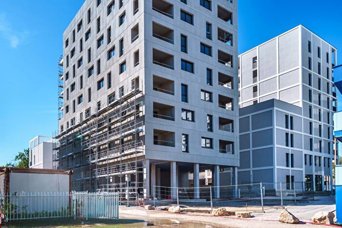 Appartement à louer - Dijon, Bourroches - 3 pièces - 2 chambres