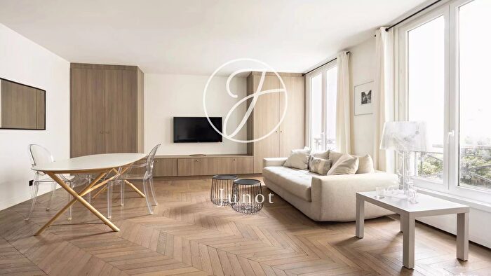 Paris 1er, Palais Royal : Appartement 2 pièces à louer