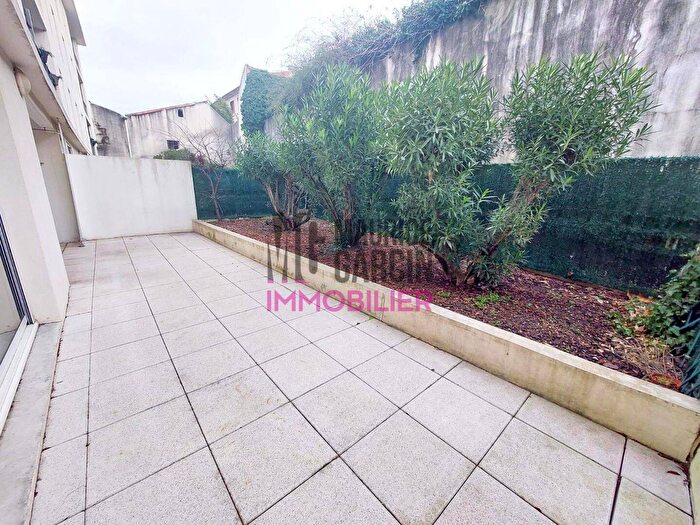 Appartement à louer - Zone Périphérique Urbaine, Carpentras - 4 pièces - 3 chambres