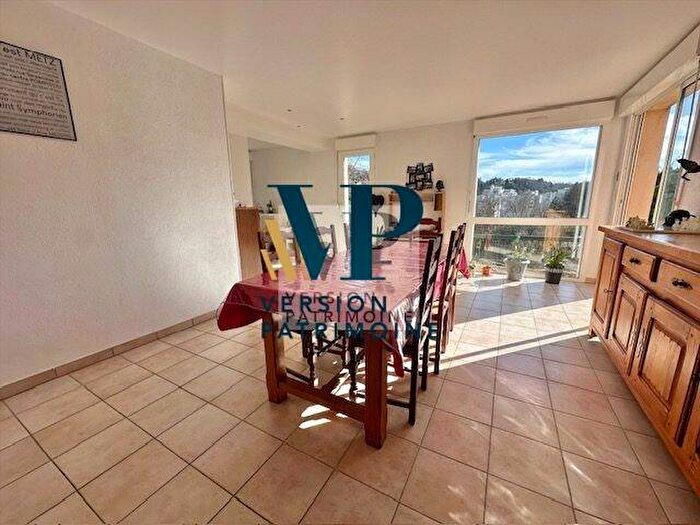 Appartement à louer - Tulle - 3 pièces - 2 chambres