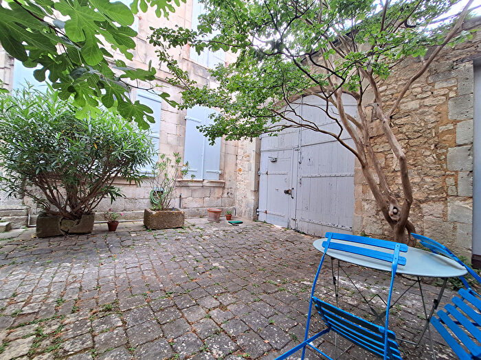 Appartement à vendre - Rochefort, Centre-ville - 5 pièces - 2 chambres