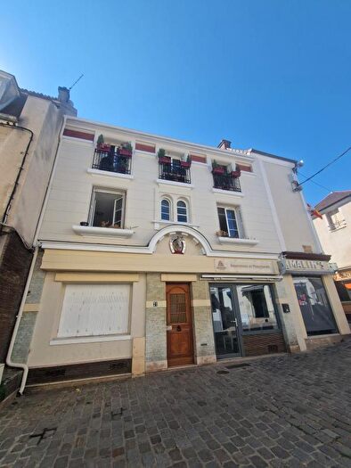 Appartement 3 pièces à Brie-Comte-Robert, Centre-ville, à louer