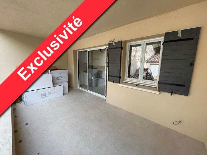 Appartement à louer - Saint-Cannat - 2 pièces - 1 chambre