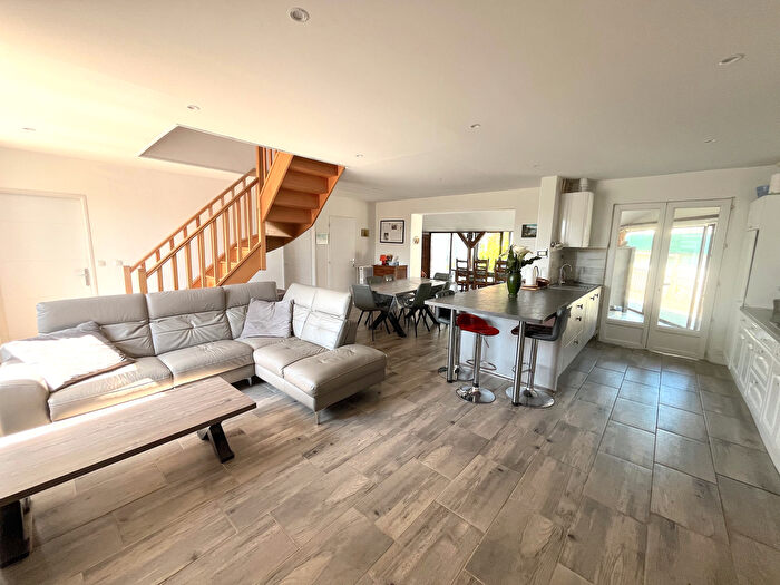 Maison à vendre - Fleury-les-Aubrais, Clos de la Grande Salle, Villevaude, Vallée, Ormes du Mail - 4 pièces - 3 chambres