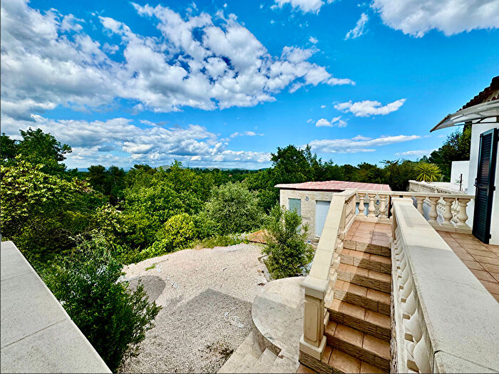 Maison à vendre - Tourves - 4 pièces - 3 chambres