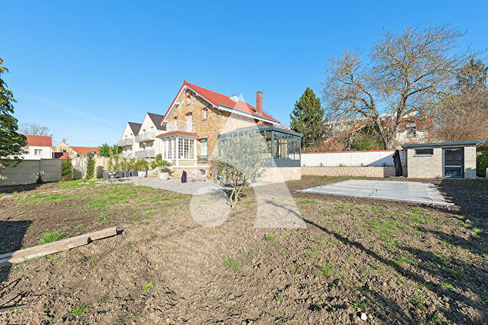 Maison à vendre - Cormeilles-en-Parisis, Haut et Centre - 7 pièces - 4 chambres