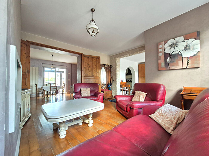 Pitgam : Maison 9 pièces à vendre