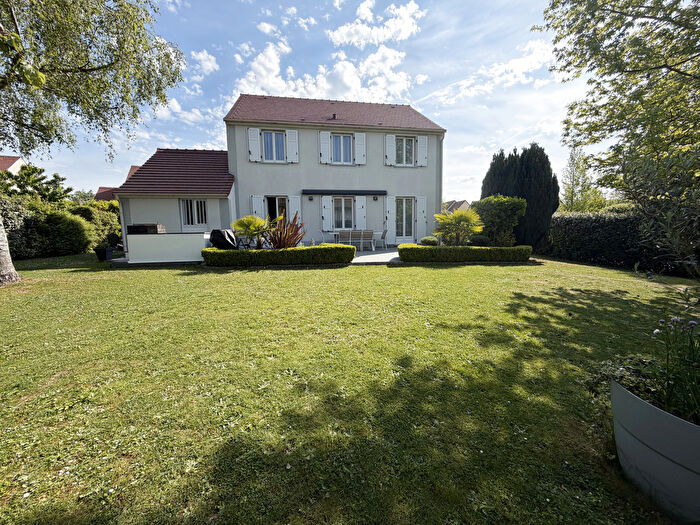 Maison 6 pièces à Saint-Witz, à vendre