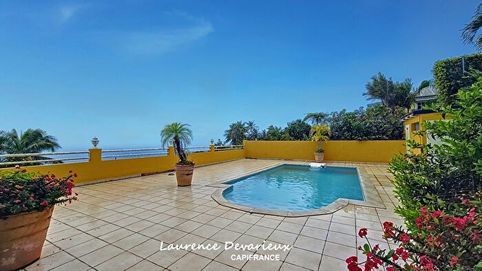 Maison à vendre - Saint-Claude - 5 pièces - 4 chambres