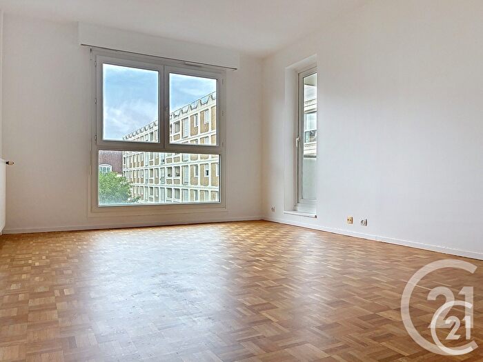 Rouen, Centre-ville Rive gauche : Appartement 4 pièces à louer