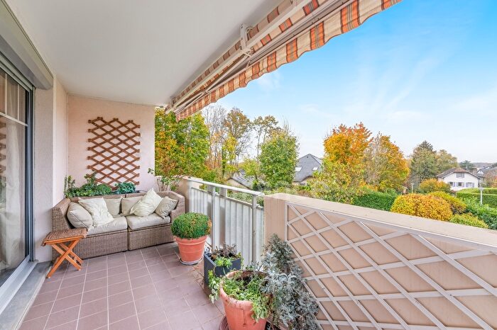 Appartement à vendre - Divonne-les-Bains - 4 pièces - 3 chambres