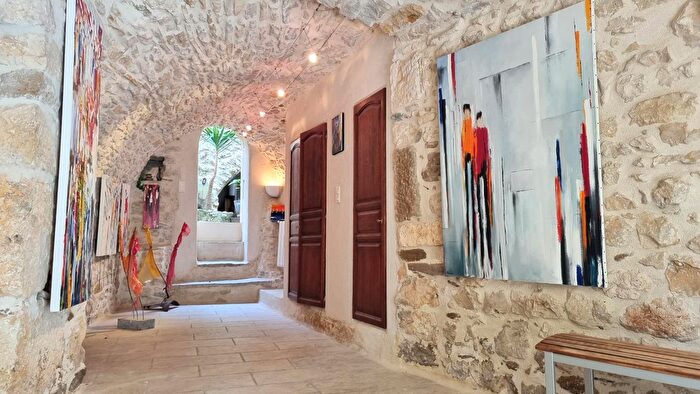 Maison à vendre - Uzès - 7 pièces - 4 chambres